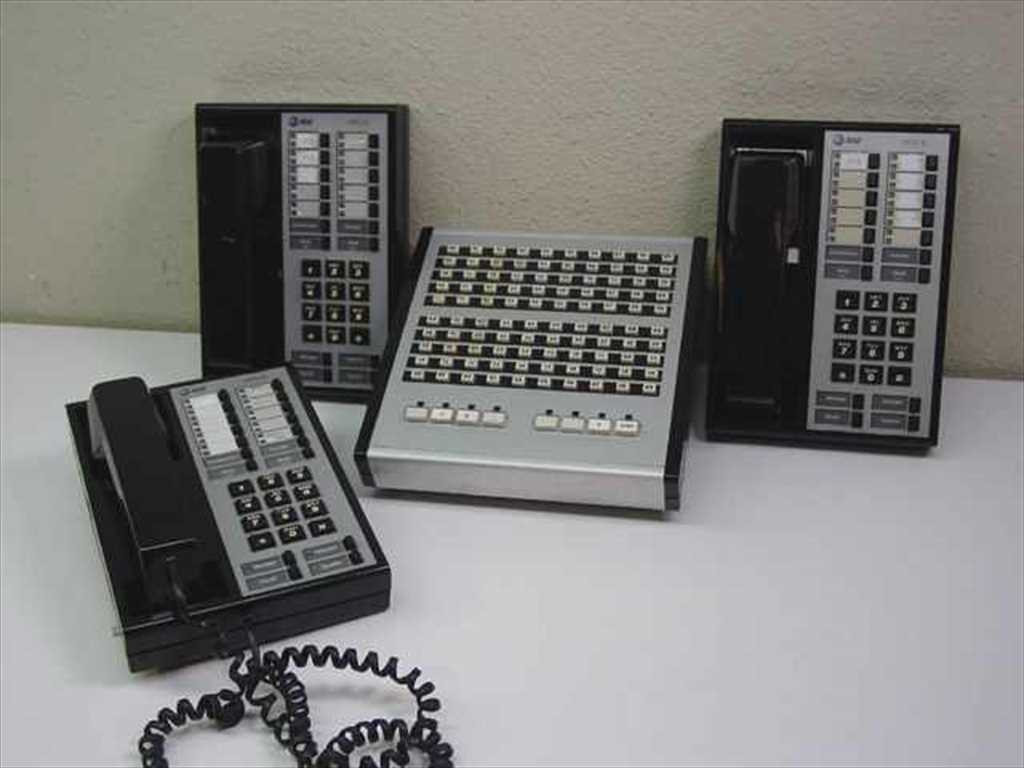 AT&T / LUCENT / AVAYA 23A1 Attendant Direct Extension Selector(DXS ...