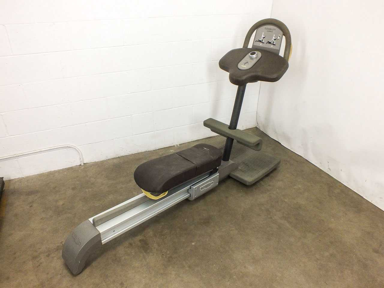 TECHNOGYM Flexibility Anterior Stretching Machine