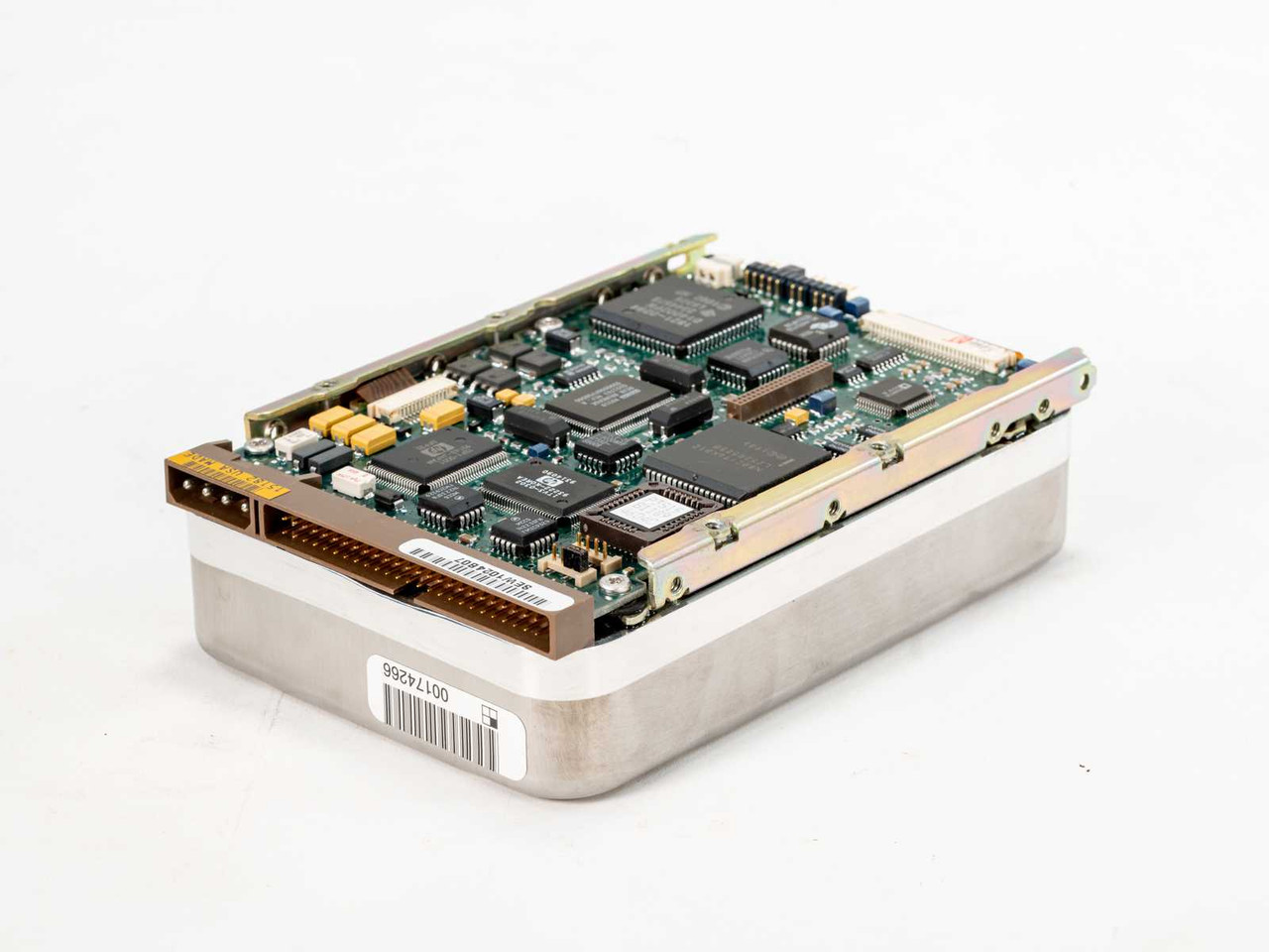 HP C2235 425MB SCSI - 2 50-Pin 3.5" Hard Drive Half Height - Vintage 1991