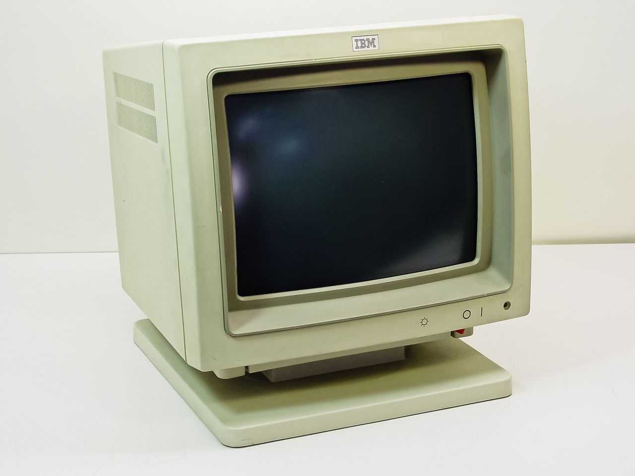 IBM 5272 14" Color Display for the IBM 3270 PC - PN 6931932