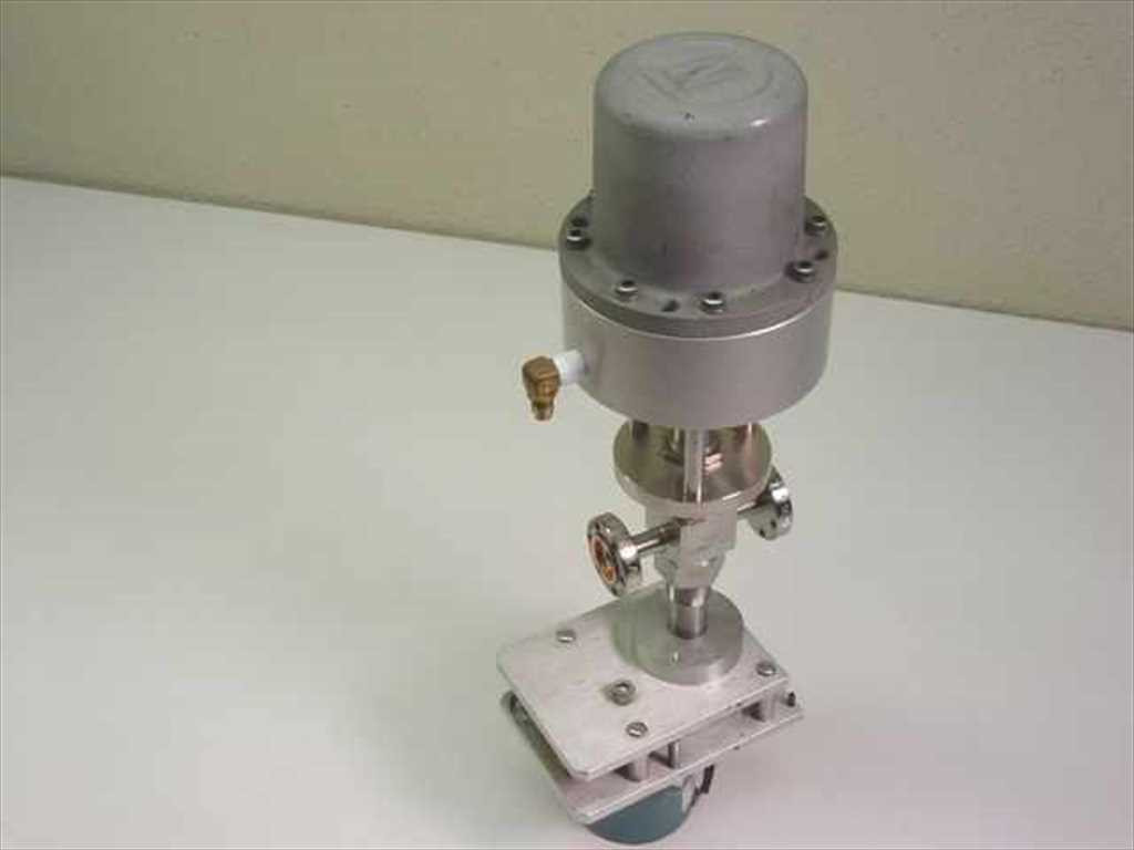 Nupro / Swagelok SS-4BBMG Nupro Valve with M061-FD-301 Stepping Motor