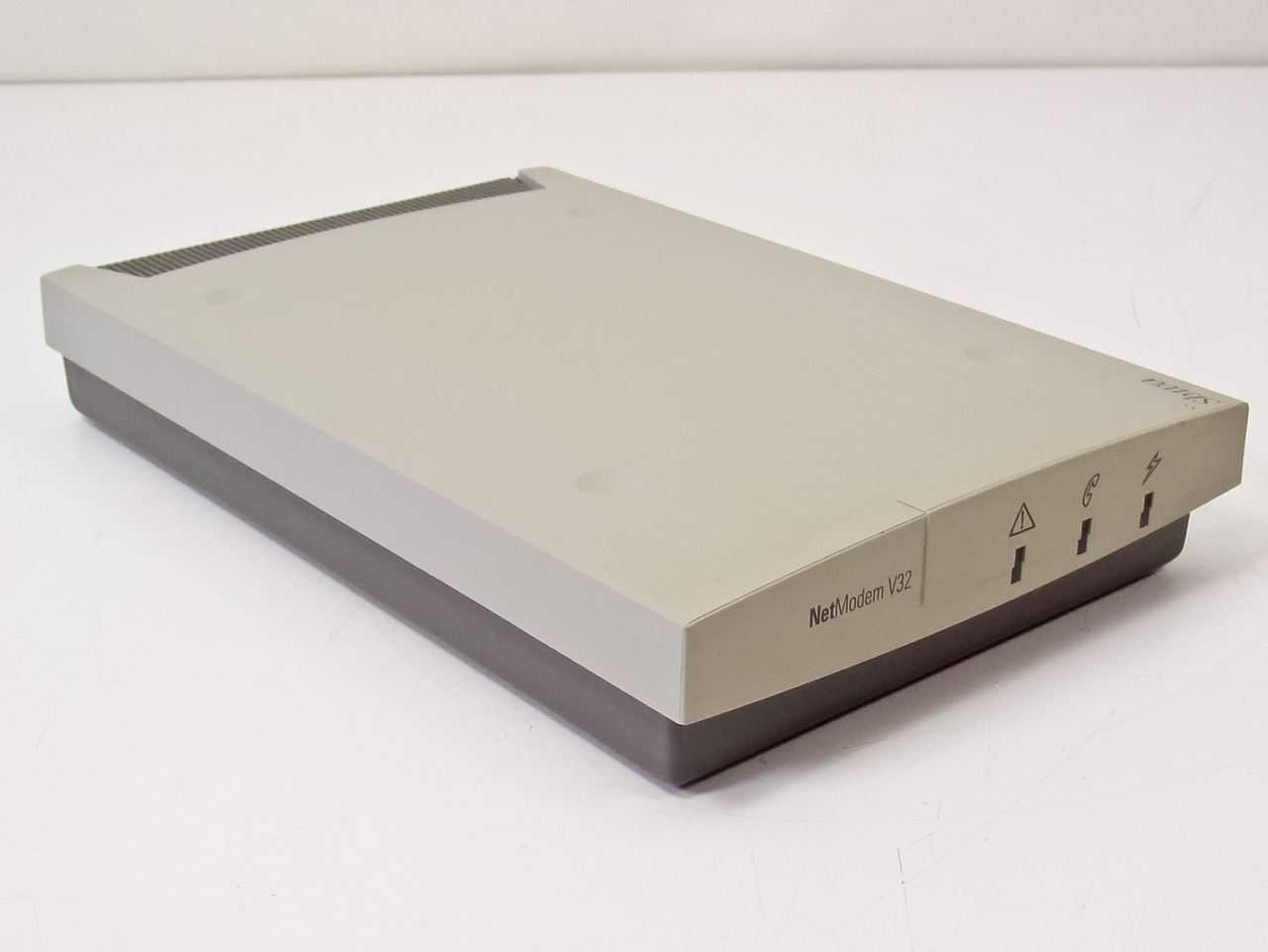 Shiva 28.8K Netmodem w/Appletalk Connection - No AC Adapter V32