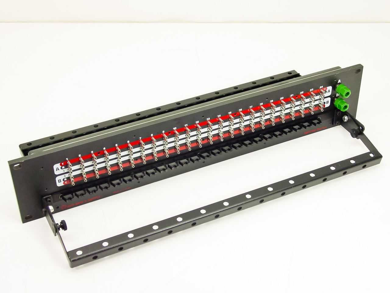 AVP RPT48 Series Audio Patch Panel Accessory in 19" Rackmount 2U Form ...
