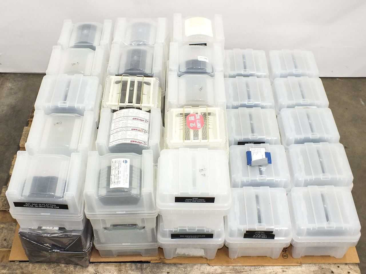Entegris 150mm Ultrapak wafershield containers w/ 6" used wafers LOT OF ...