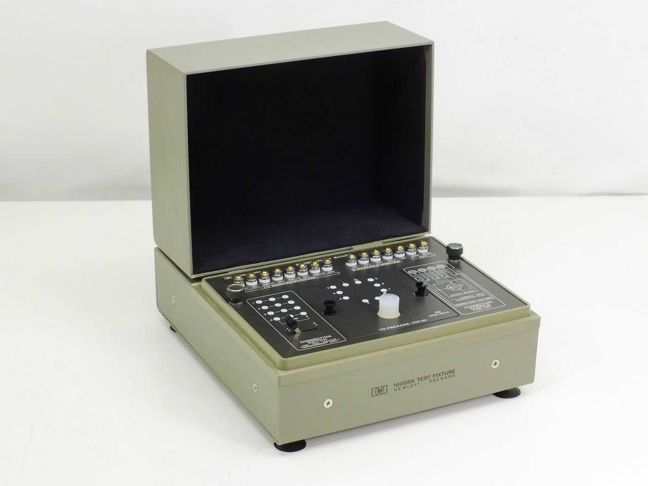 Hewlett Packard 16058A 4145A 4145B Test Fixture Analyzer w/16058 Socket ...