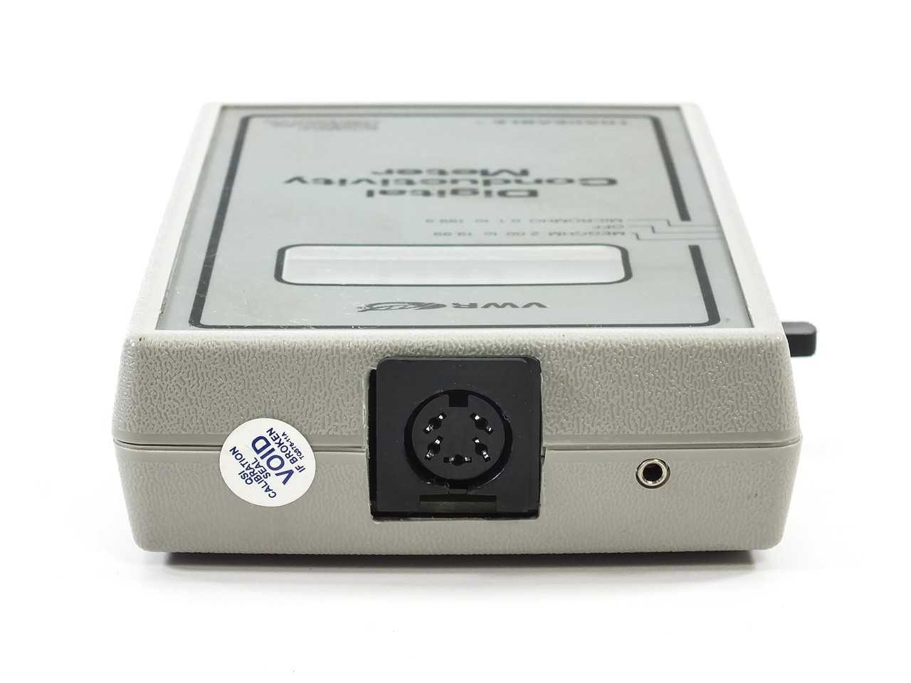 VWR International TRACEABLE Digital Conductivity Meter 23226-501