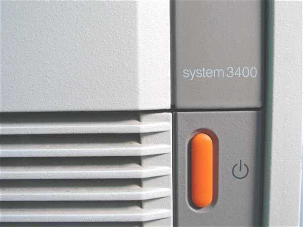NCR 3000 System 3400 Class 3434 Server - Tower