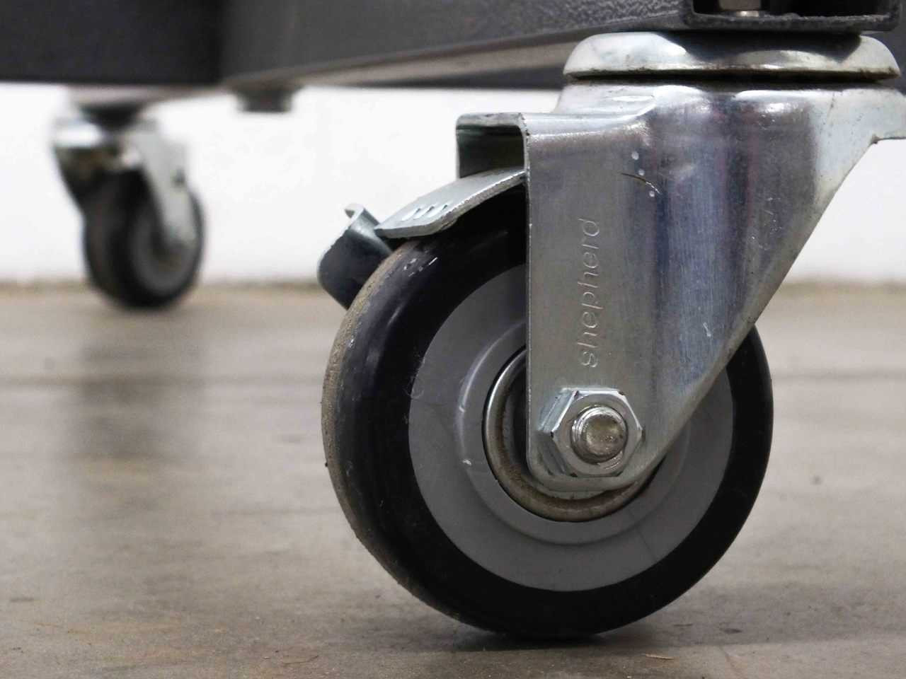 Generic Industrial Metal Cart on Wheels with assorted 3/4" Aluminum ...