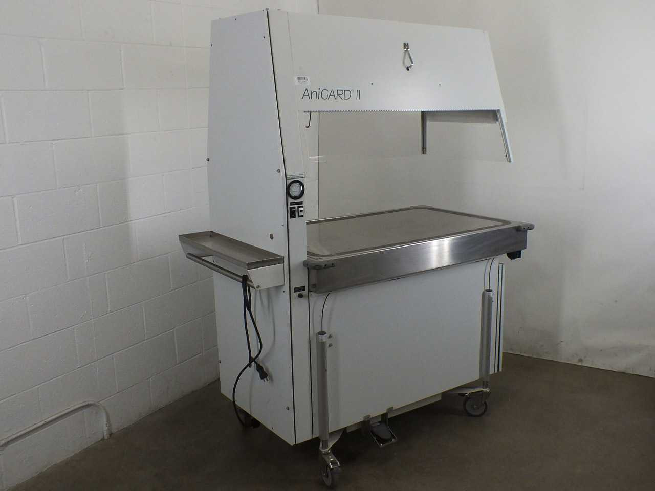 Baker Company AniGARD II Hepa Downflow Laminar Workstation Table