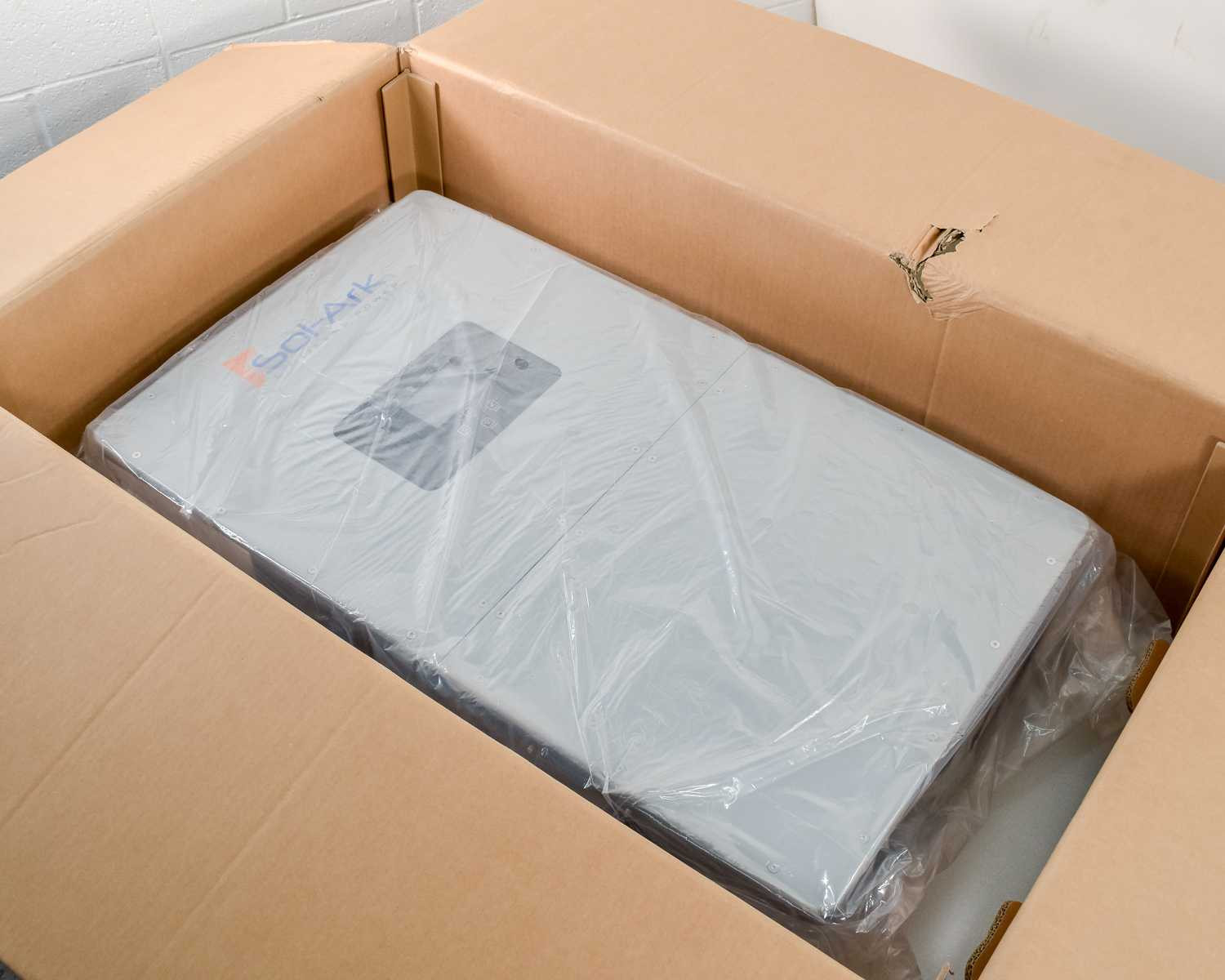 Sol-Ark 60K-3P-480V Hybrid Solar Battery Inverter New in Box 60kW 3 ...