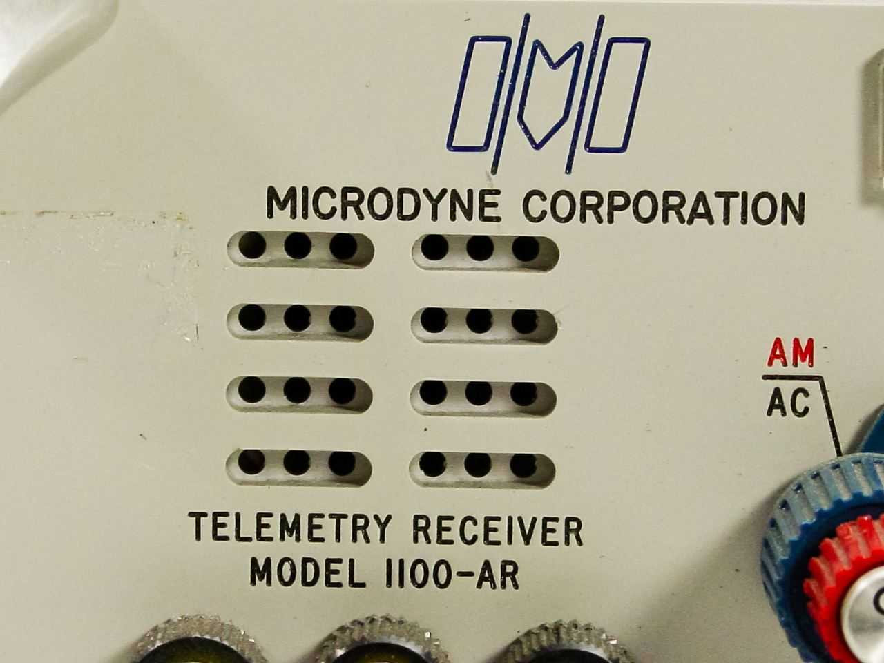 Microdyne Telemetry Receiver - Empty Rackmount Chassis 1100-AR(01)