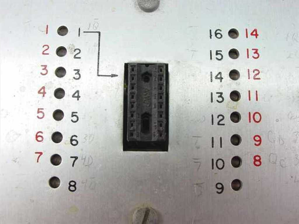 Micro Instrument and Telemetry Systems IC Tester Unit