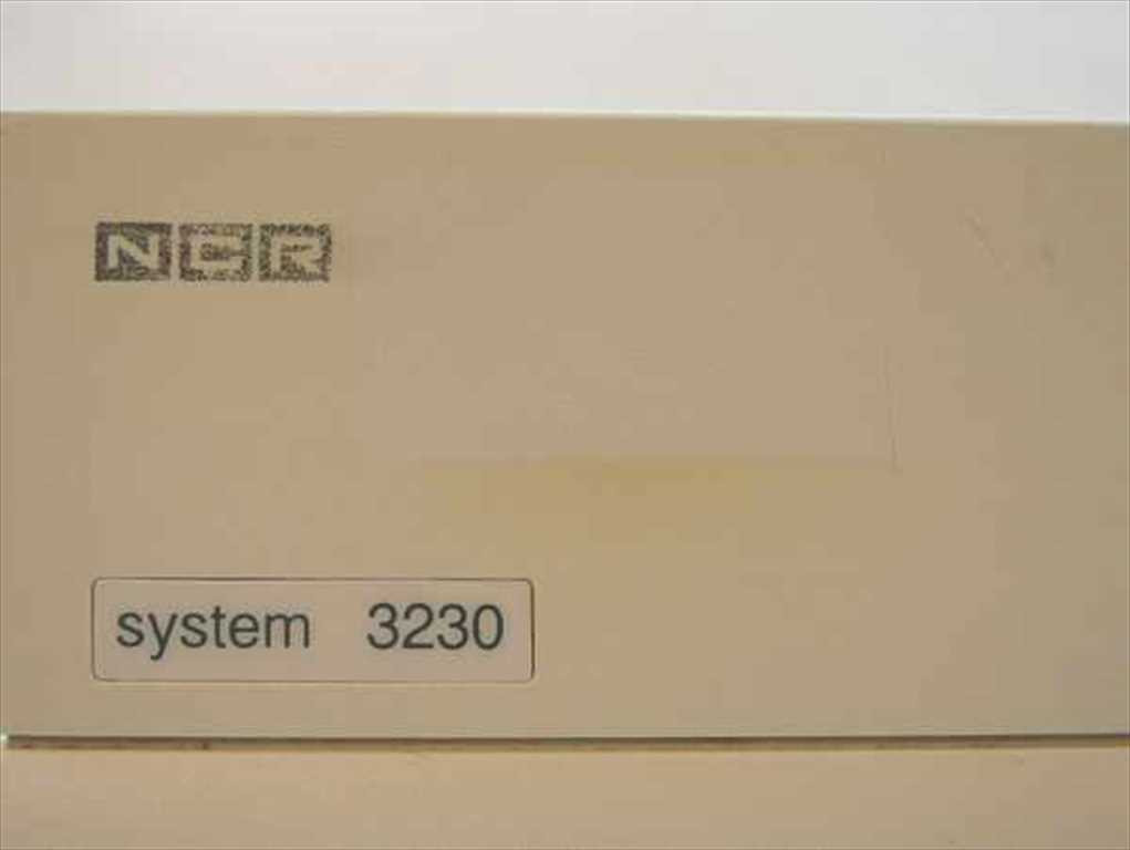 NCR 3230 486DX/33 Desktop Computer