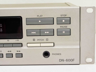 Denon DN-600F Rack Mount Professional CD Player