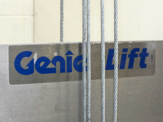 Genie Lift GL-8 Material Lifter 400 LBS Hand Crank Straddle with ...