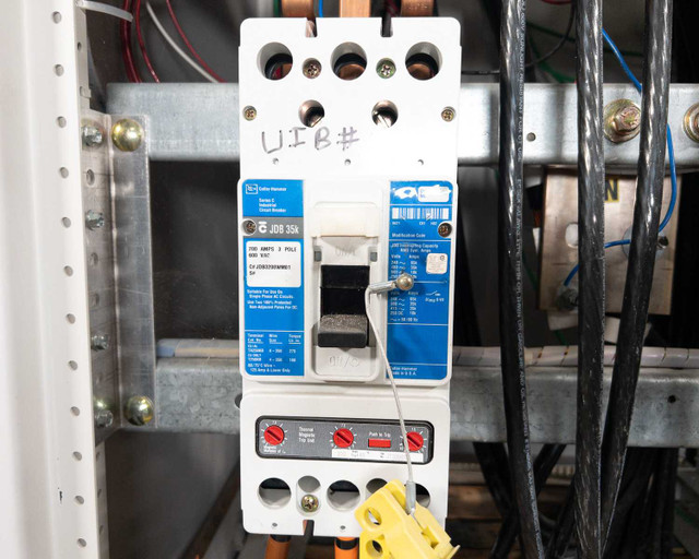 Best Power Technology PT100N61002BBSDO Transfer Switch 480V 3 Phase 400A