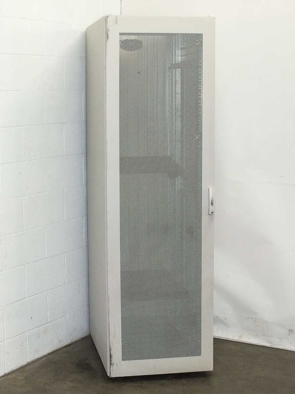 Compaq 9000 42U Server Rackmount Enclosure Cabinet on Wheels with Doors
