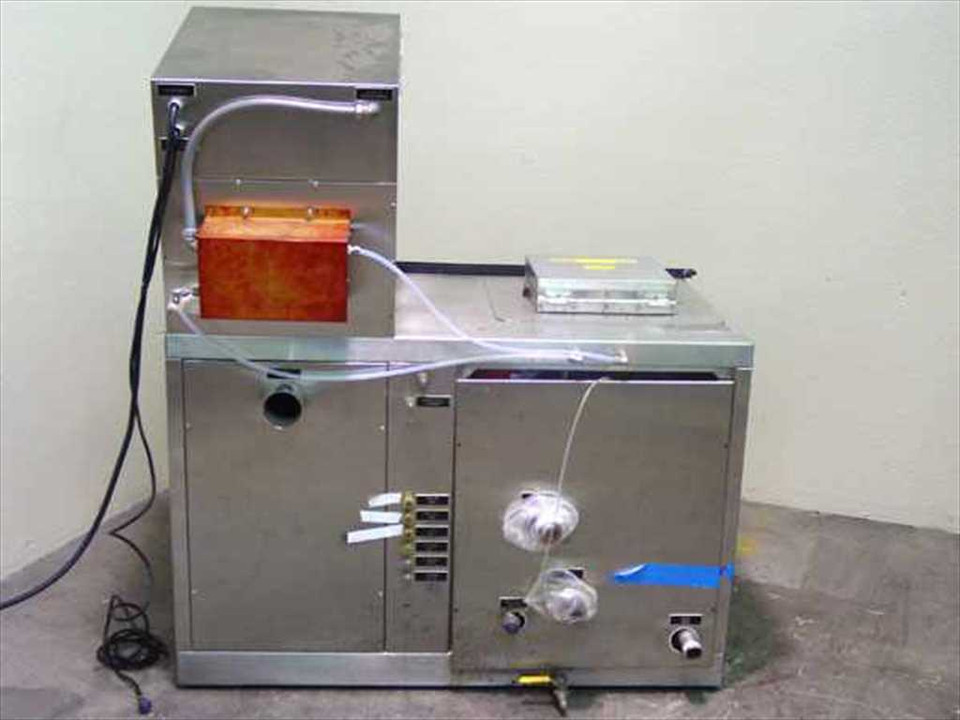 FSI 2134N Semiconductor Wafer Acid Cleaning Solvent Processor