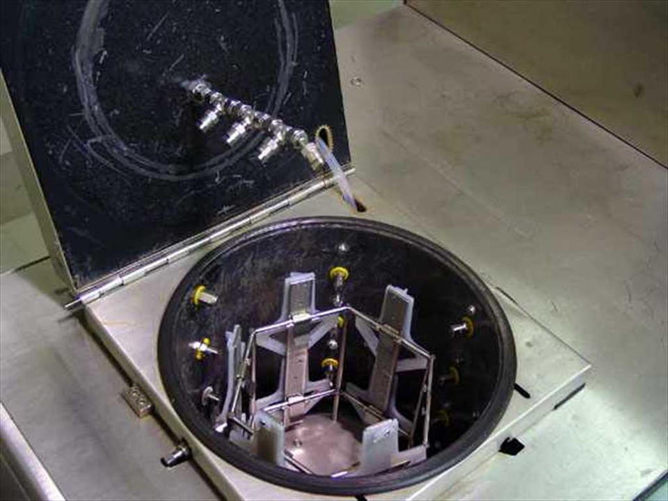 FSI 2134N Semiconductor Wafer Acid Cleaning Solvent Processor
