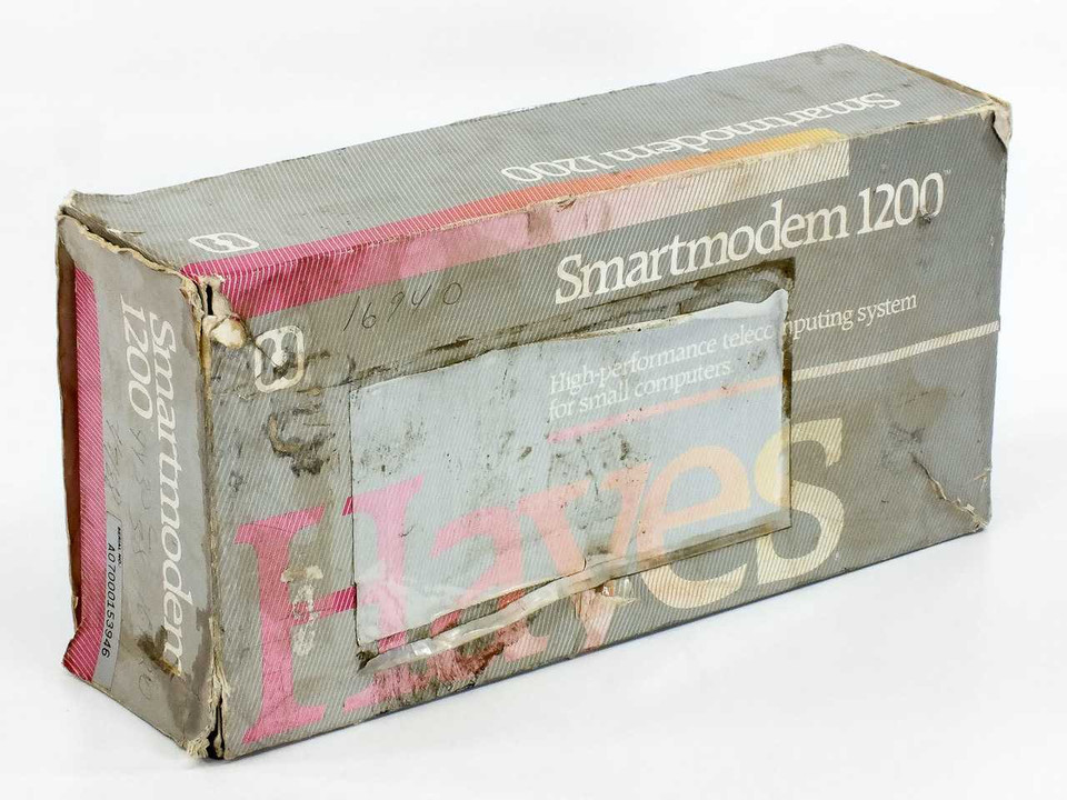 Hayes 1200 External SmartModem 1200 Baud Modem