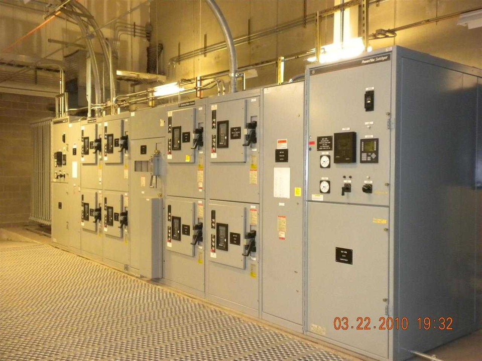 GE Industrial Systems 2500KVA Double Ended Substation Electrical ...