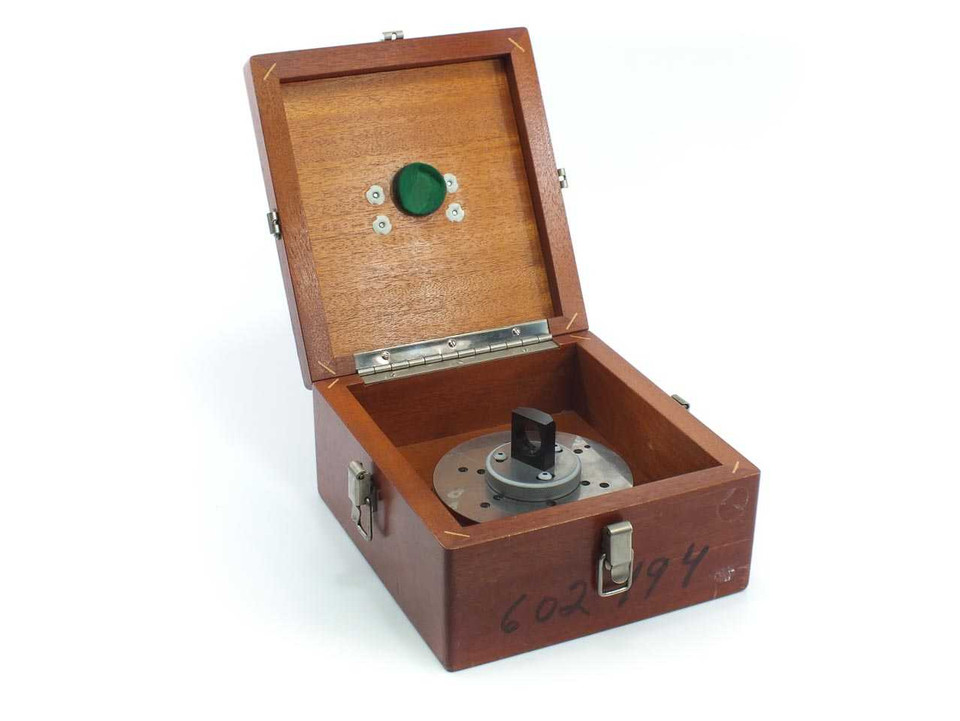 Ultradex 5-Inch Rotary Table 360° Position Marks with 0.75" Mirror and Case