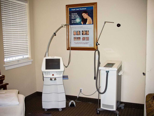 Solta Medical Fraxel SR1500 Re store Laser Skin Rejuvenator with Zimmer ...