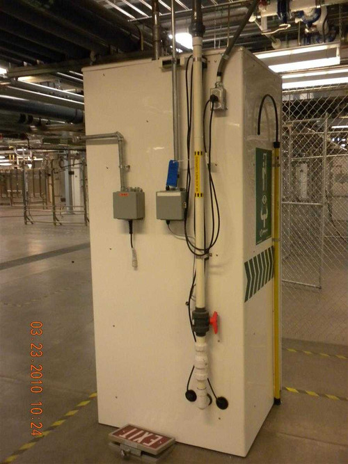 Haws 8605WC Emergency Shower and Eye-Face Wash Booth
