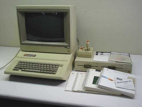 Apple A2S2064 Apple IIe 128K Complete Computer System
