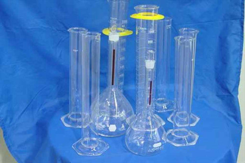 Pyrex/Kimax Glassware 1 Lot Cylinders and Flasks 10 Each Various