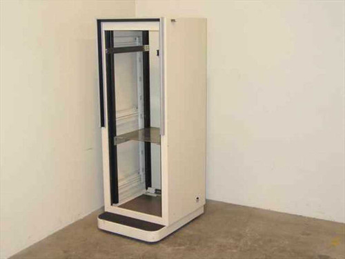 Stantron 17799 34U Rack Mount Cabinet ~ w/Casters and Power