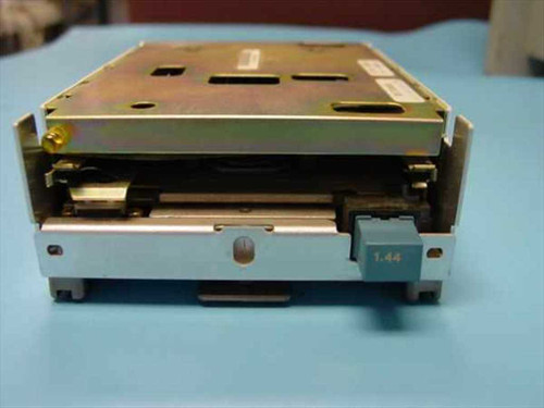 IBM 90X6766 1.44 MB 3.5" Floppy Drive 8550 8560 8580 Edge