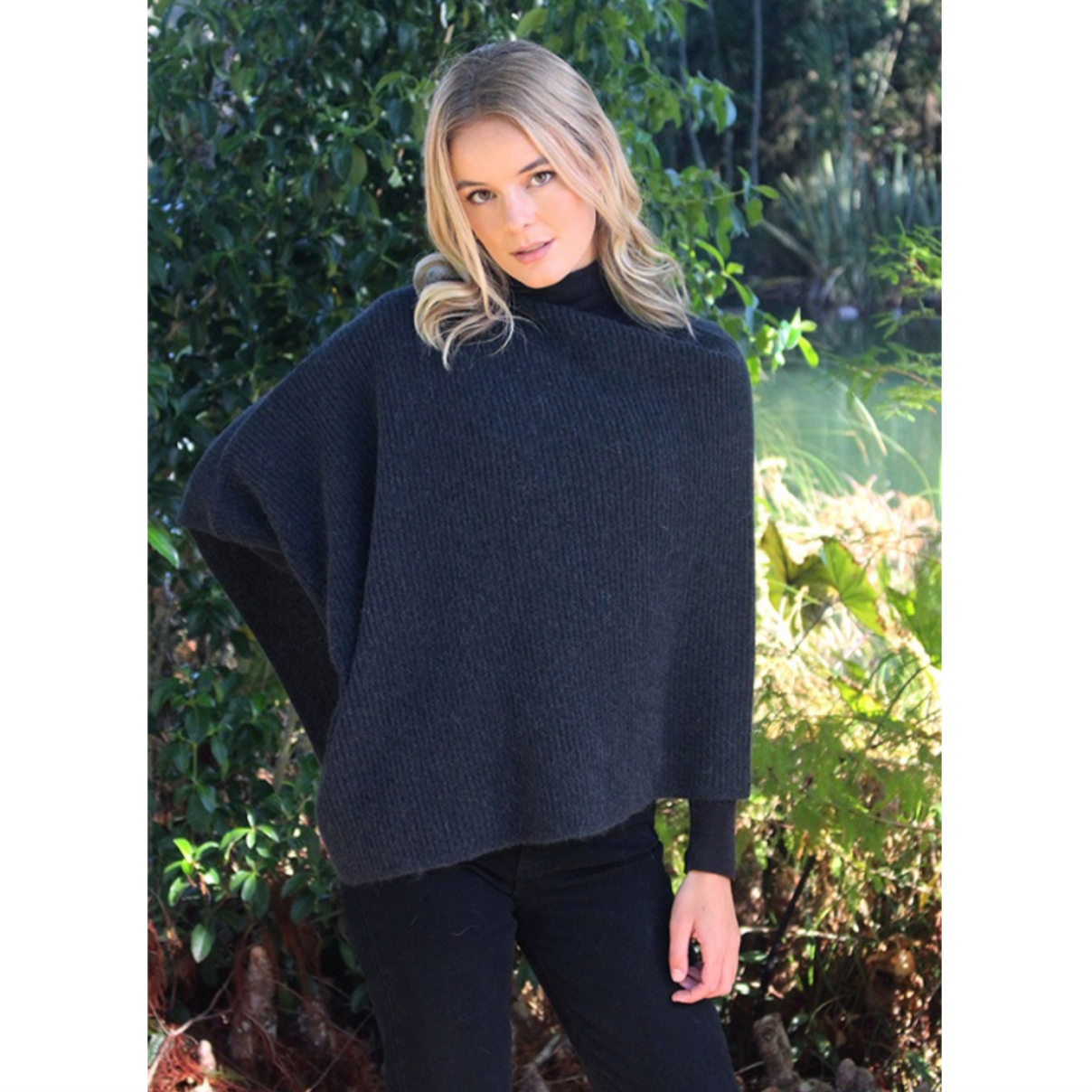 Lothlorian Alpaca Rib Poncho | Womens