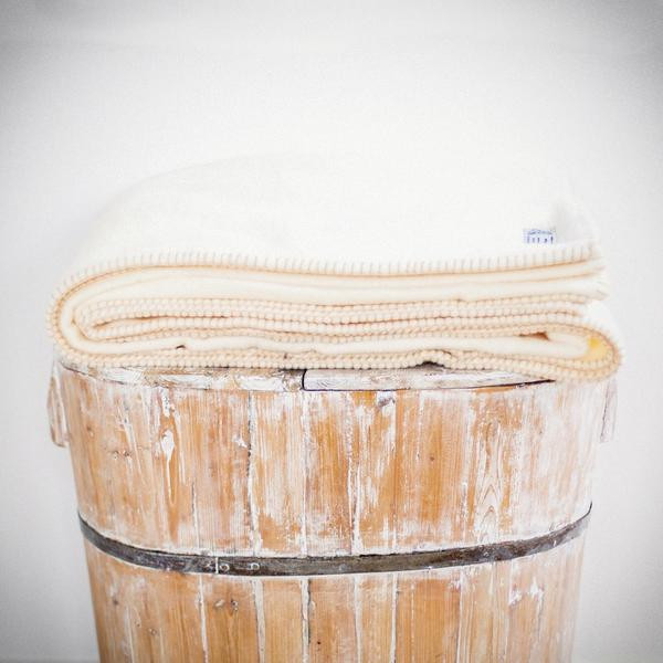Exquisite - King Single/Double Wool Blanket | Homeware