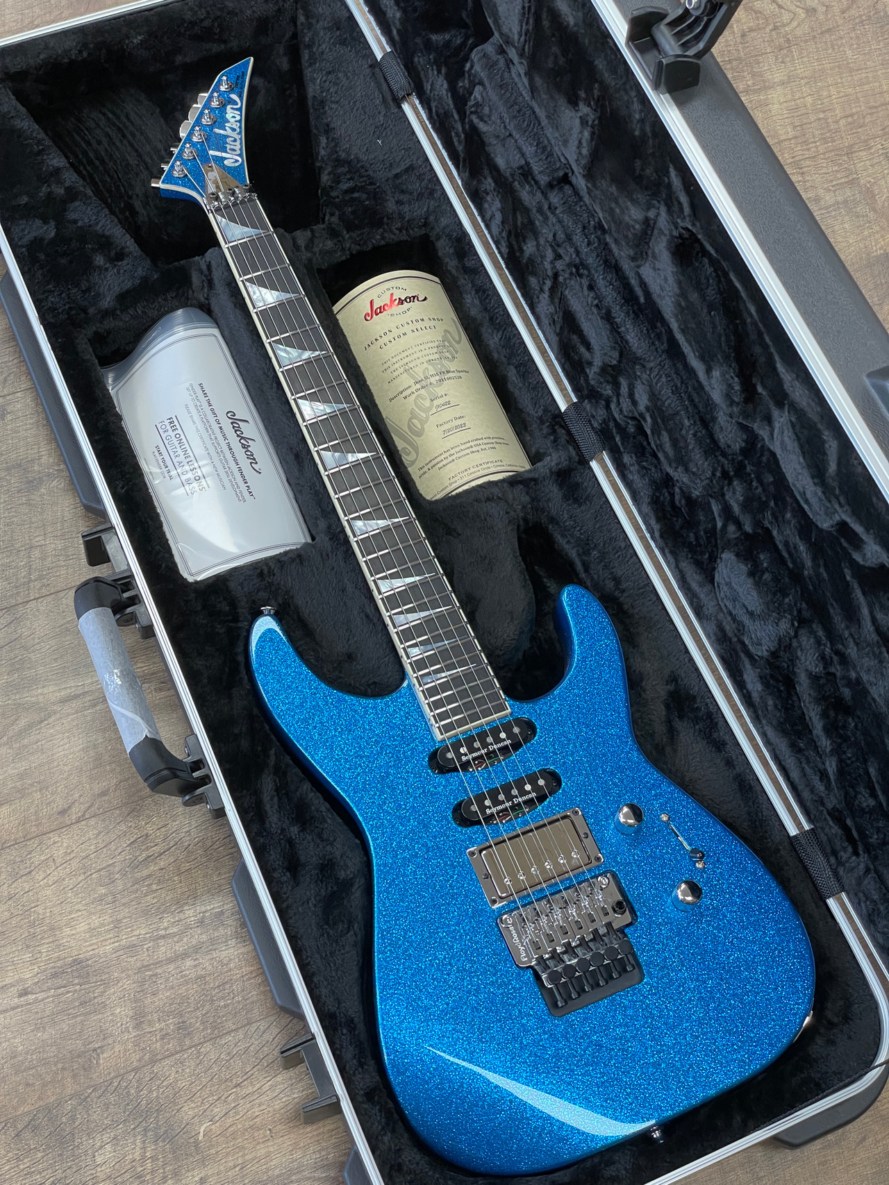 Jackson USA Custom Shop Soloist Blue Sparkle