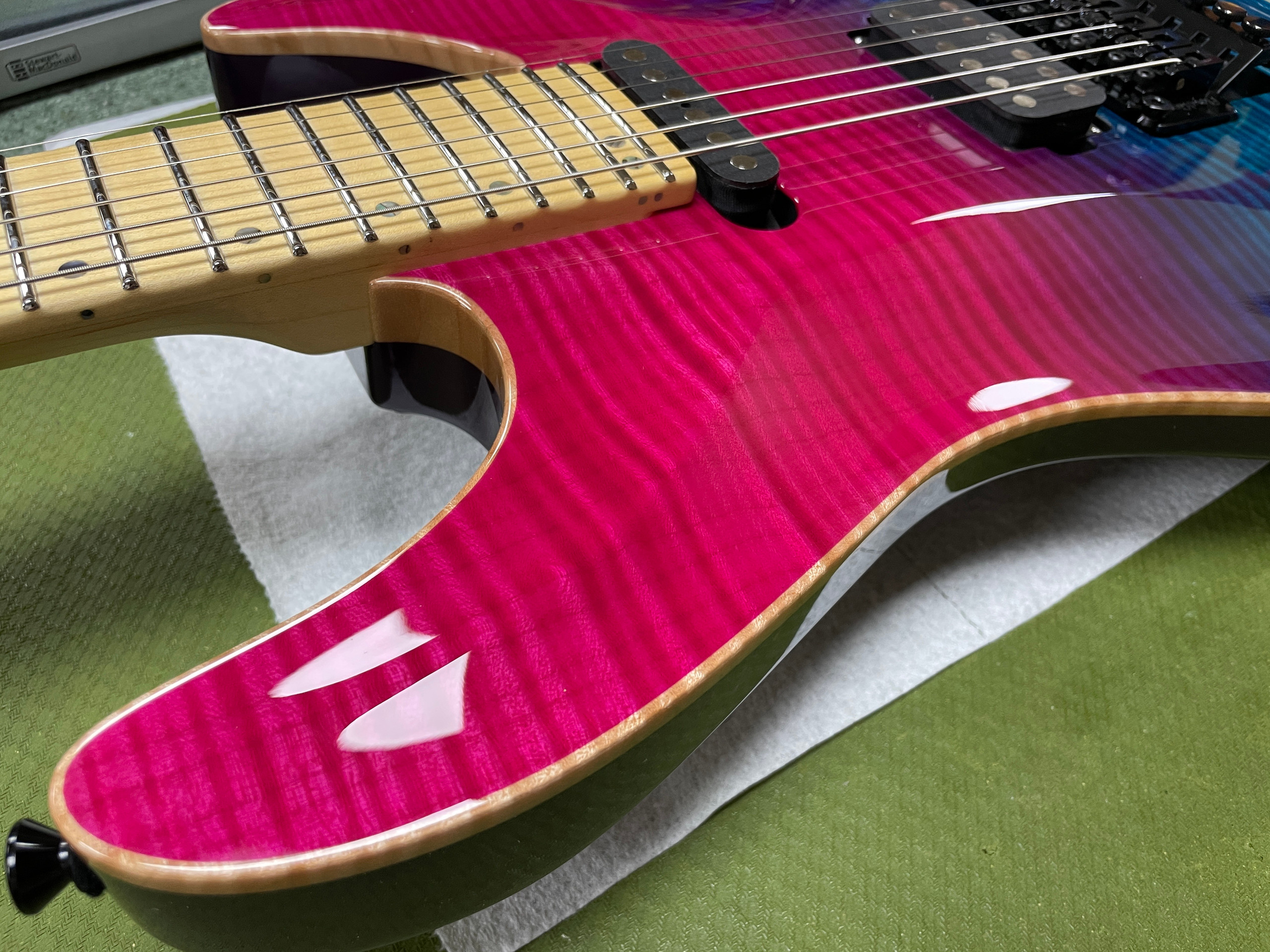 Schecter USA Sunset Classic II Bermuda Sunset