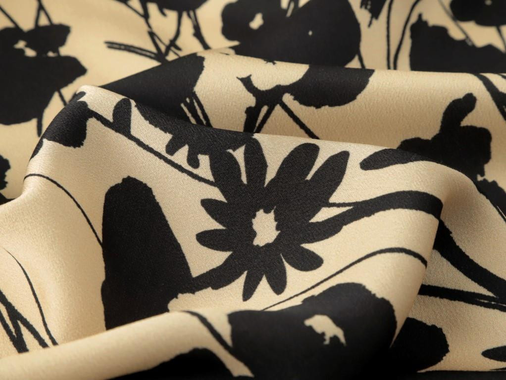 Dressmaking Fabric | Bonnie Viscose Sateen - Cream | Fabric Godmother