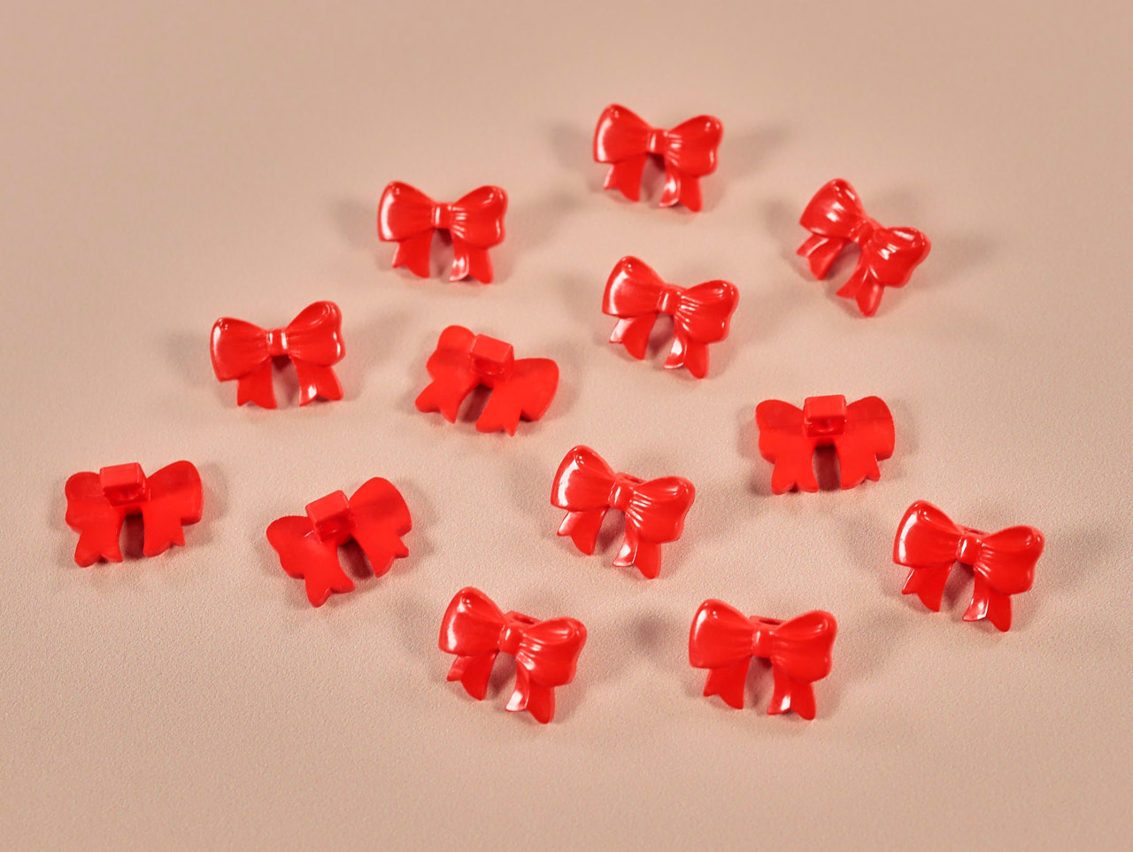 Haberdashery | Bow Button - 16mm - Red | Fabric Godmother