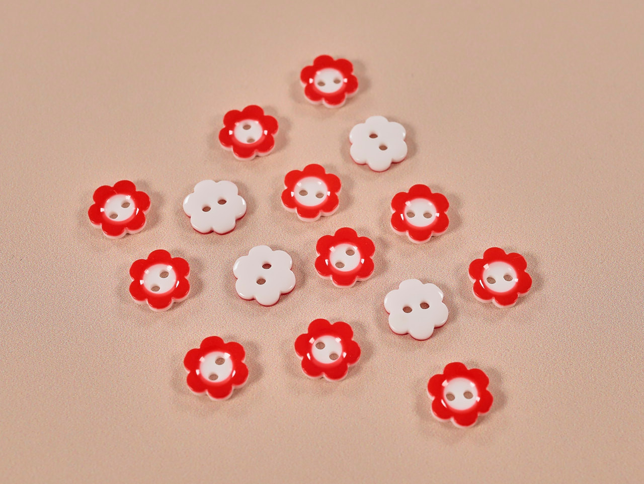 Haberdashery | Flower Power Button - 11mm - Red/White | Fabric Godmother