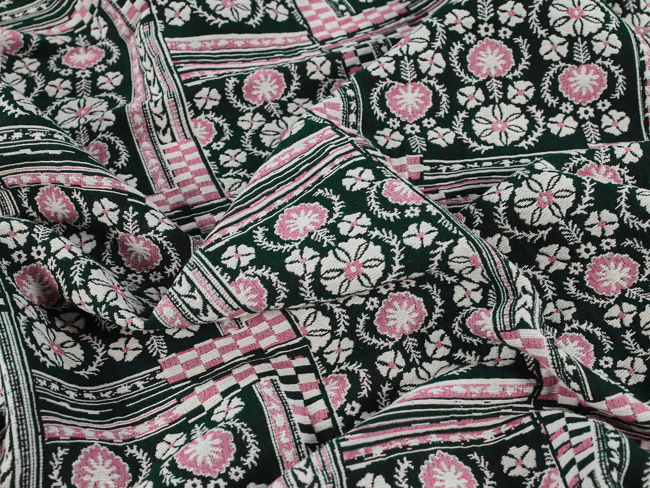 Dressmaking Fabric | Patchwork Floral Reversible Cotton Mix Jacquard ...