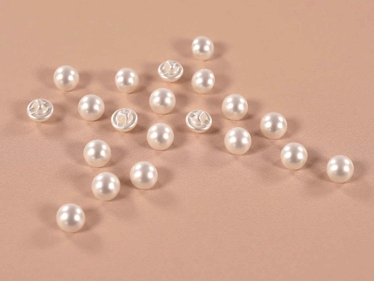 Haby | Pearl Half Ball Button | Fabric Godmother