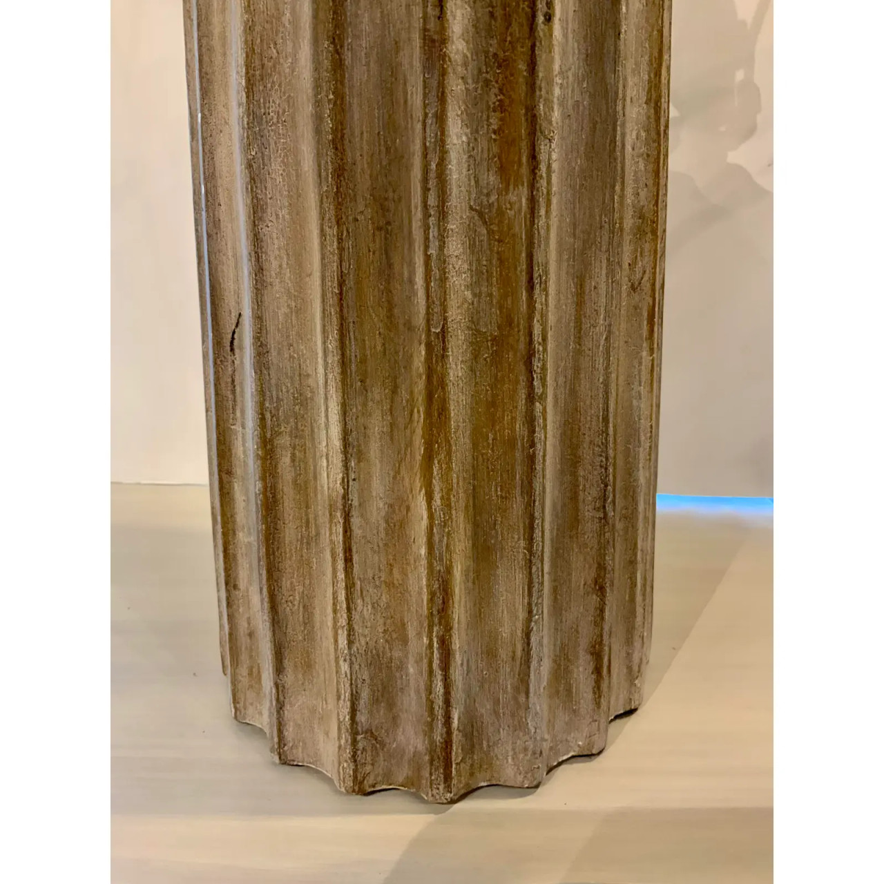 Organic Modern Fluted Cylinder Table Lamp