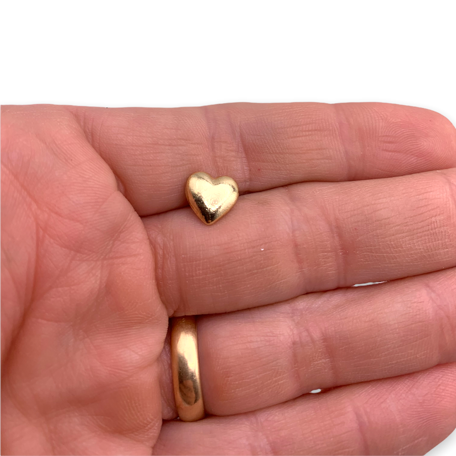 3D Heart Lapel Pin | StockPins.com