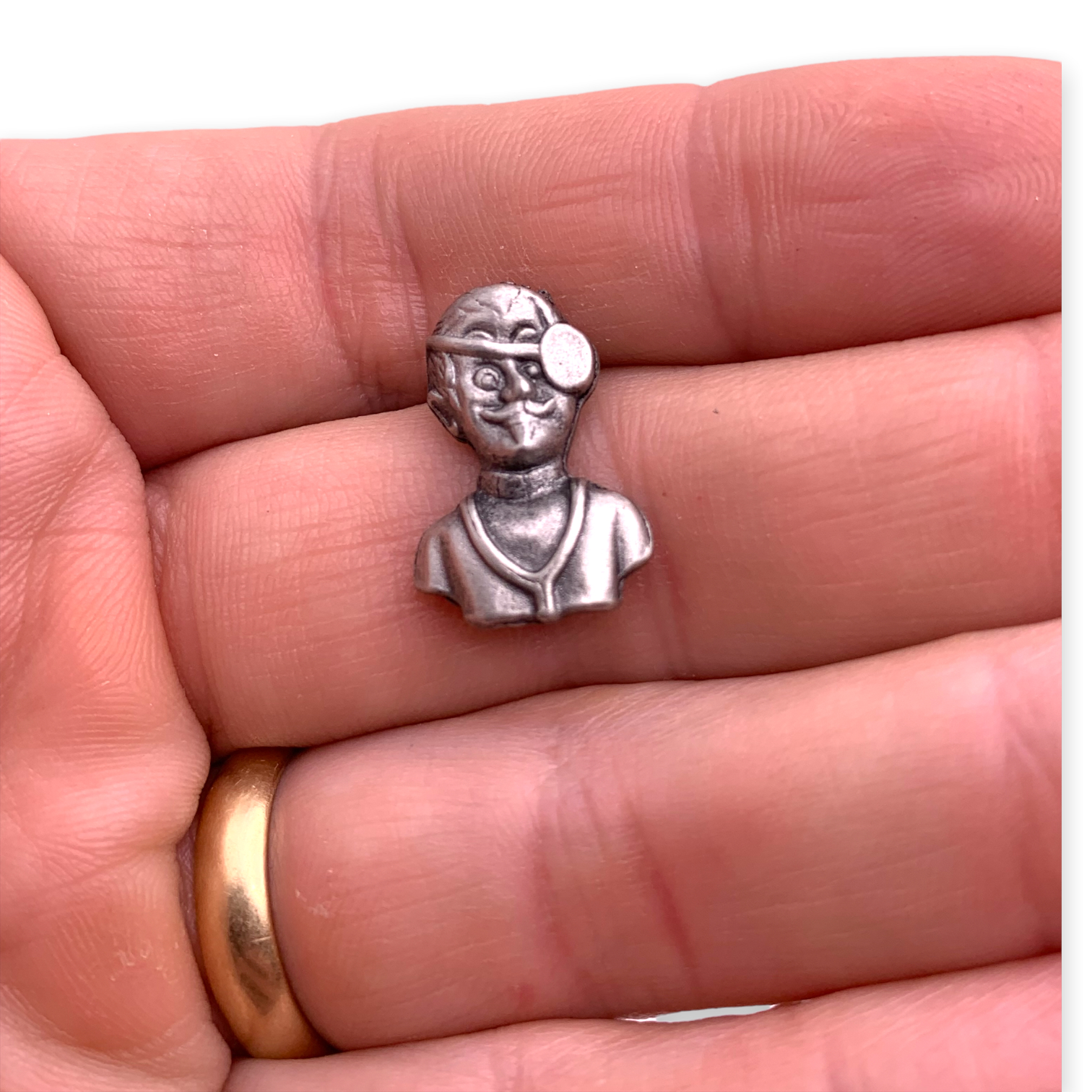 Doctor lapel pin | StockPins.com