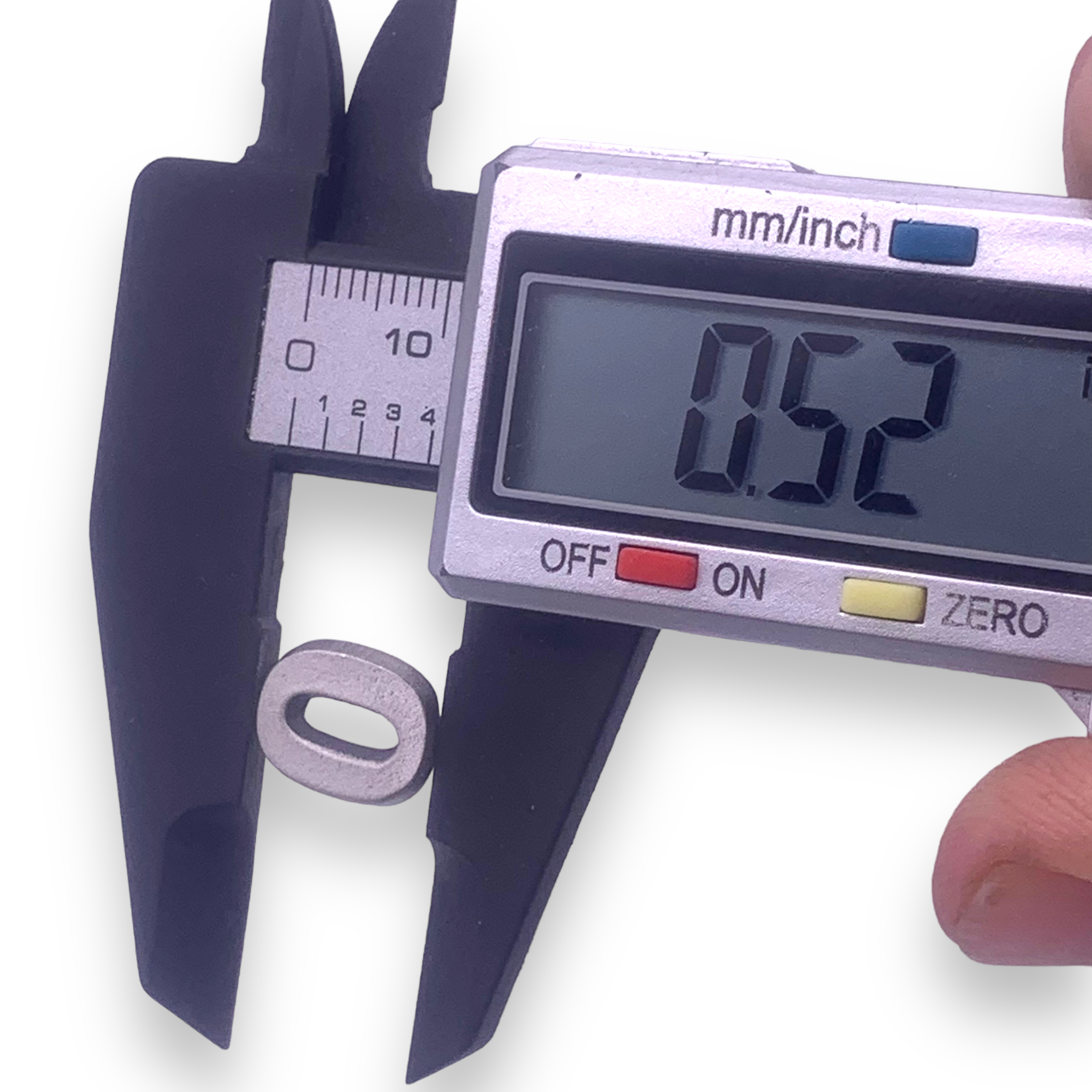 NUMBER 0 ZERO LAPEL PIN | STOCKPINS.COM