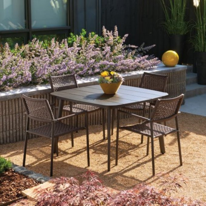 Oxford Garden Eiland 45-Inch Outdoor Square Table