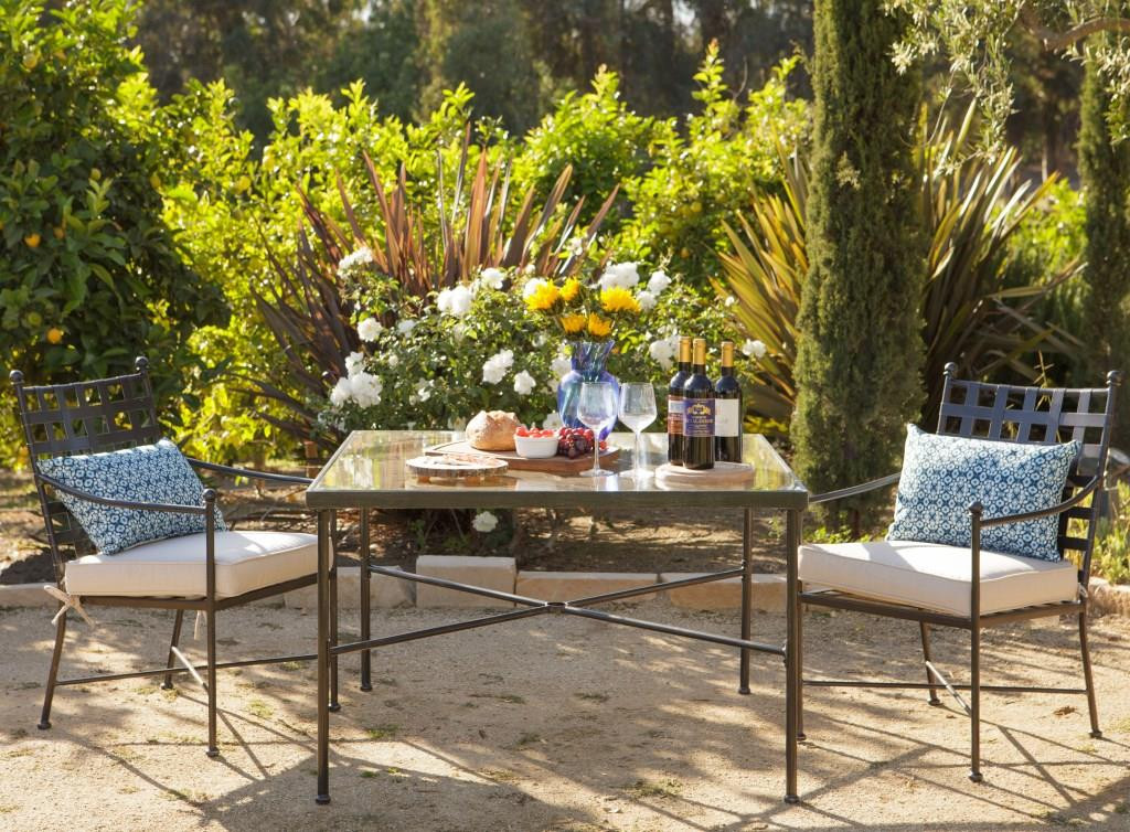 Outdoor Wrought Iron Dining, Bistro, and Bar Sets