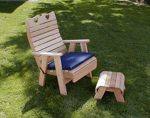 Patio Chair and Footrest Set Cedar Royal Country Hearts