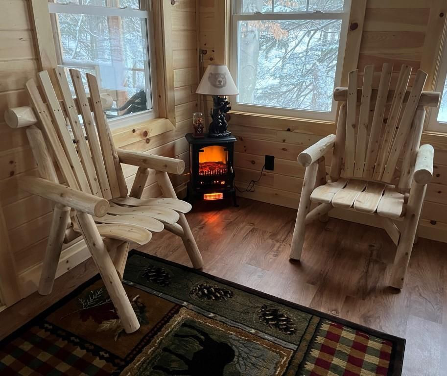Rustic White Cedar Log Lounge Chair - Patio Chair