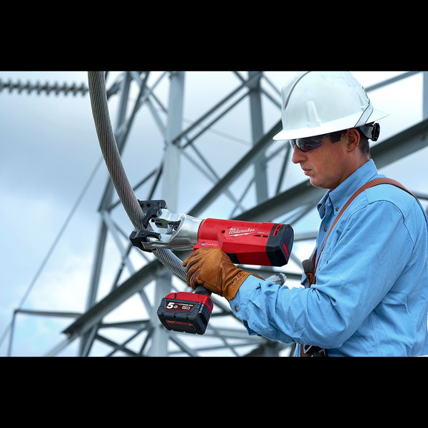 Buy Milwaukee Online | M18HCC-0C | M18™ FORCELOGIC™ Cable Cutter